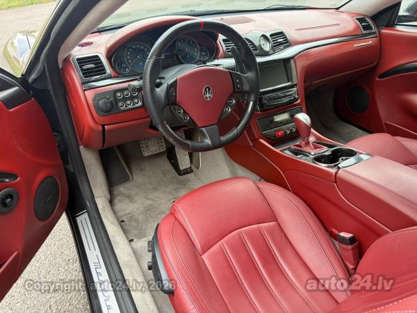Grey Maserati Granturismo 2009 in Tallinn, with an engine capacity of 4.70 L and mileage of 84 thousand km for 26660 €, photo 6 on AUTOMOTO.COM.LV