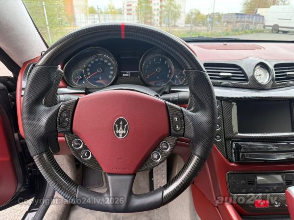 Grey Maserati Granturismo 2009 in Tallinn, with an engine capacity of 4.70 L and mileage of 84 thousand km for 26660 €, photo 9 on AUTOMOTO.COM.LV