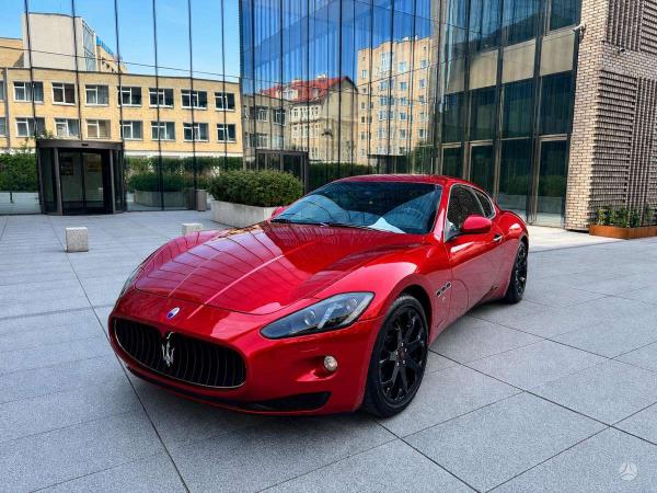 Red Maserati Granturismo 2008 in Vilnius, with an engine capacity of 4.24 L and mileage of 112 thousand km for 35000 €, photo 9 on AUTOMOTO.COM.LV