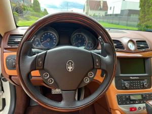 White Maserati Granturismo 2016 in Alytus, with an engine capacity of 4.70 L and mileage of 33 thousand km for 39900 €, photo 13 on AUTOMOTO.COM.LV