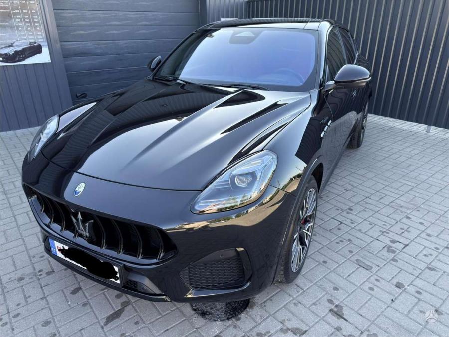 Melns Maserati Grecale 2023 Kauņa, ar dzinēja tilpumu 2.00 L un nobraukumu 83 tūkst. km par 65000 €, foto 9 vietnē AUTOMOTO.COM.LV