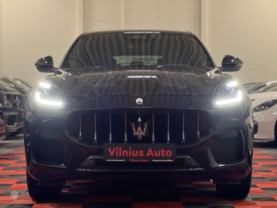 Black Maserati Grecale 2024 in Vilnius, with an engine capacity of 2.00 L and mileage of 11 thousand km for 39990 €, photo 2 on AUTOMOTO.COM.LV