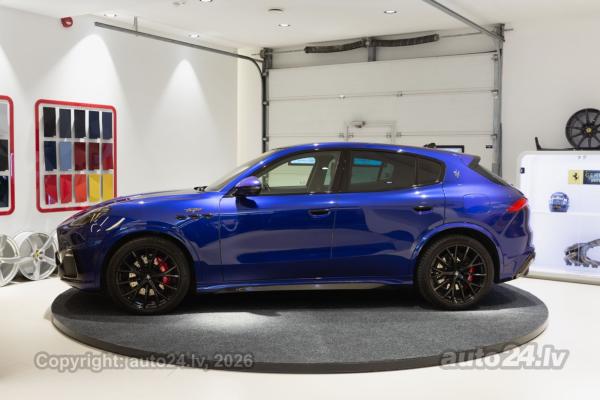 Zils Maserati Grecale 2025 Tallina, ar dzinēja tilpumu 3.00 L un nobraukumu 6 tūkst. km par 110350 €, foto 3 vietnē AUTOMOTO.COM.LV
