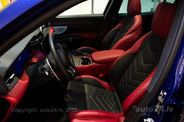 Zils Maserati Grecale 2025 Tallina, ar dzinēja tilpumu 3.00 L un nobraukumu 6 tūkst. km par 110350 €, foto 9 vietnē AUTOMOTO.COM.LV
