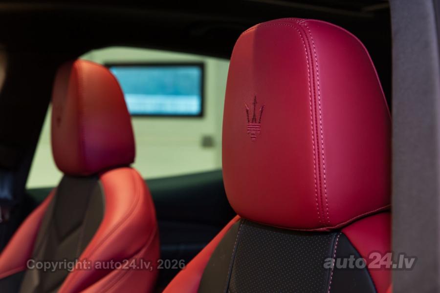 Zils Maserati Grecale 2025 Tallina, ar dzinēja tilpumu 3.00 L un nobraukumu 6 tūkst. km par 110350 €, foto 12 vietnē AUTOMOTO.COM.LV