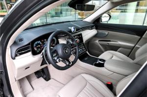 Maserati Grecale 2022 Viļņa, ar dzinēja tilpumu 2.00 L un nobraukumu 49 tūkst. km par 43700 €, foto 8 vietnē AUTOMOTO.COM.LV