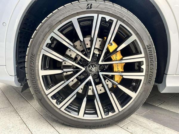 Pelēks Maserati Grecale 2023 Viļņa, ar dzinēja tilpumu 3.00 L un nobraukumu 17 tūkst. km par 93170 €, foto 11 vietnē AUTOMOTO.COM.LV