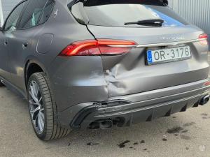 Grey Maserati Grecale 2023 in Kaunas, with an engine capacity of 3.00 L and mileage of 74 thousand km for 39900 €, photo 10 on AUTOMOTO.COM.LV