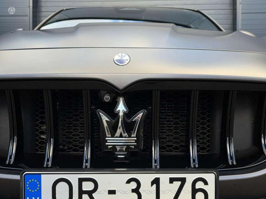 Grey Maserati Grecale 2023 in Kaunas, with an engine capacity of 3.00 L and mileage of 74 thousand km for 39900 €, photo 18 on AUTOMOTO.COM.LV