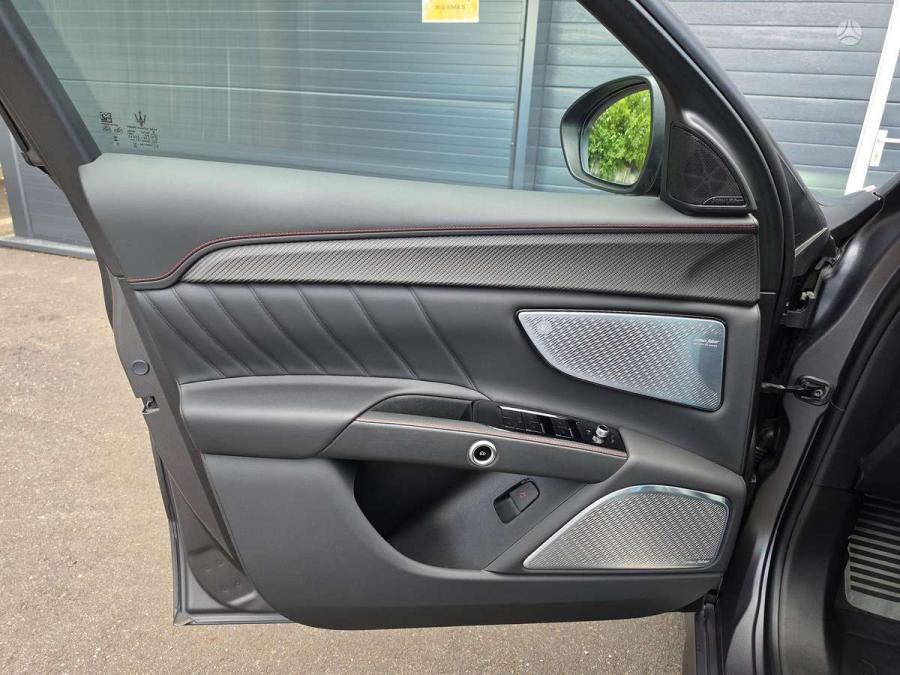 Grey Maserati Grecale 2023 in Kaunas, with an engine capacity of 3.00 L and mileage of 74 thousand km for 39900 €, photo 29 on AUTOMOTO.COM.LV