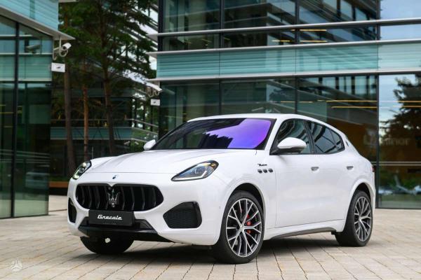 Balts Maserati Grecale 2023 Viļņa, ar dzinēja tilpumu 2.00 L un nobraukumu 43 tūkst. km par 62900 €, foto 1 vietnē AUTOMOTO.COM.LV