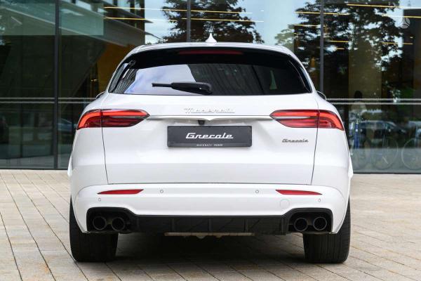 Balts Maserati Grecale 2023 Viļņa, ar dzinēja tilpumu 2.00 L un nobraukumu 43 tūkst. km par 62900 €, foto 4 vietnē AUTOMOTO.COM.LV