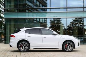 Balts Maserati Grecale 2023 Viļņa, ar dzinēja tilpumu 2.00 L un nobraukumu 43 tūkst. km par 62900 €, foto 7 vietnē AUTOMOTO.COM.LV