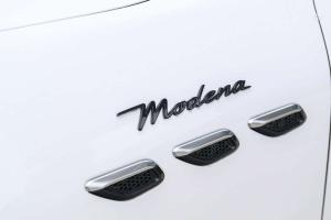 Balts Maserati Grecale 2023 Viļņa, ar dzinēja tilpumu 2.00 L un nobraukumu 43 tūkst. km par 62900 €, foto 11 vietnē AUTOMOTO.COM.LV