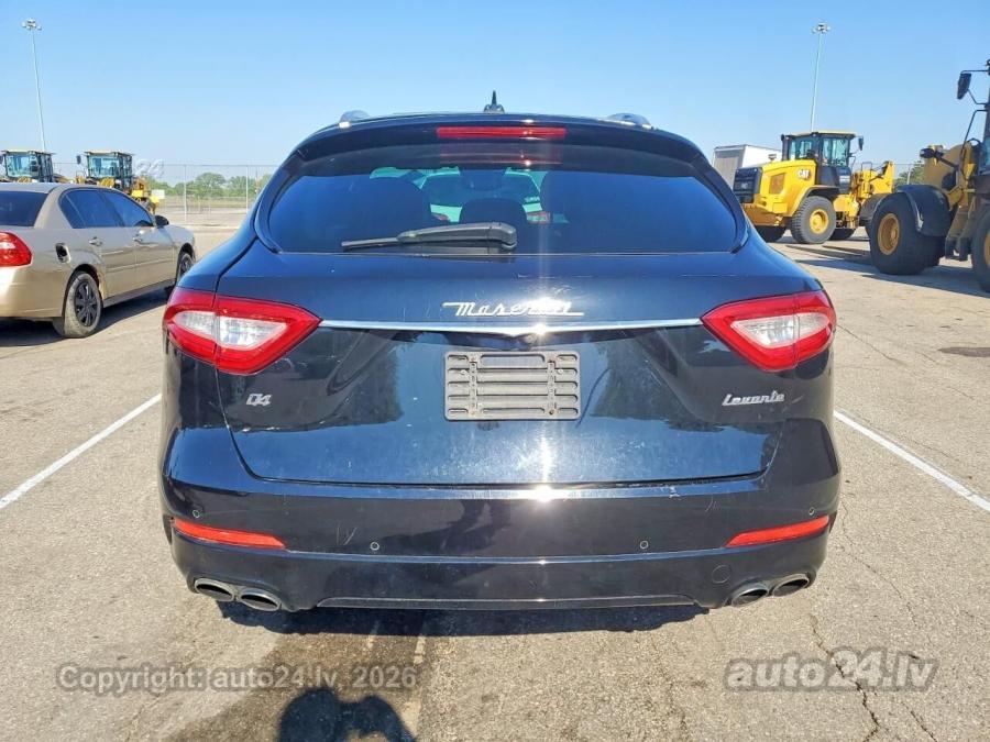 Black Maserati Levante 2017 in Tallinn, with an engine capacity of 3.00 L and mileage of 148 thousand km for 12500 €, photo 7 on AUTOMOTO.COM.LV