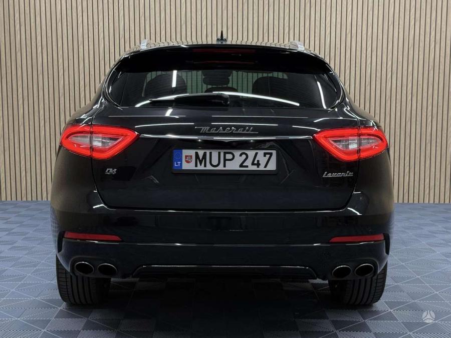 Melns Maserati Levante 2018 Marijampole, ar dzinēja tilpumu 2.98 L un nobraukumu 78 tūkst. km par 26500 €, foto 8 vietnē AUTOMOTO.COM.LV
