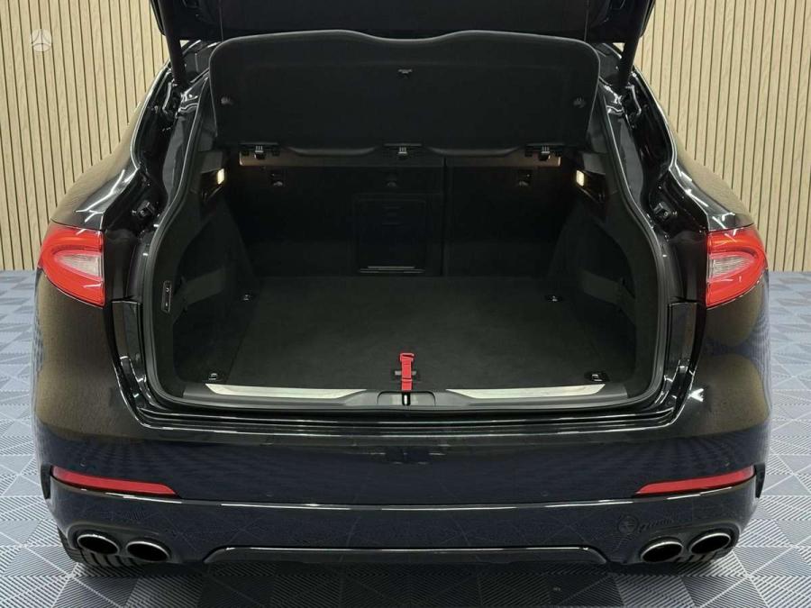 Melns Maserati Levante 2018 Marijampole, ar dzinēja tilpumu 2.98 L un nobraukumu 78 tūkst. km par 26500 €, foto 15 vietnē AUTOMOTO.COM.LV