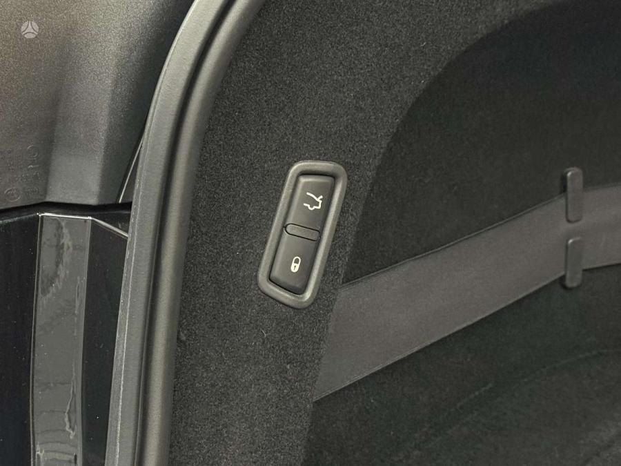 Melns Maserati Levante 2018 Marijampole, ar dzinēja tilpumu 2.98 L un nobraukumu 78 tūkst. km par 26500 €, foto 17 vietnē AUTOMOTO.COM.LV