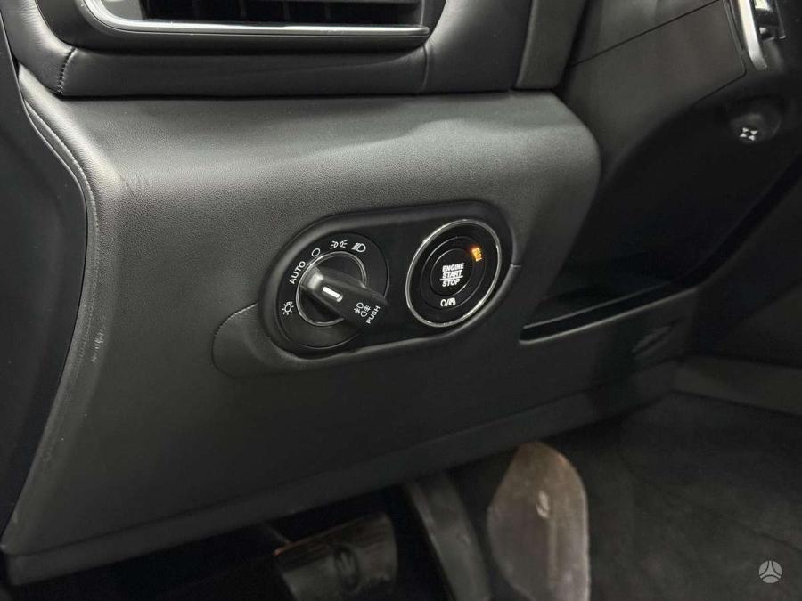 Melns Maserati Levante 2018 Marijampole, ar dzinēja tilpumu 2.98 L un nobraukumu 78 tūkst. km par 26500 €, foto 27 vietnē AUTOMOTO.COM.LV