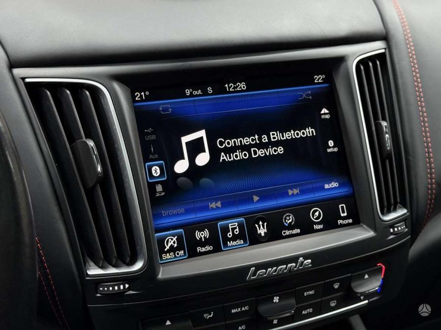 Melns Maserati Levante 2018 Marijampole, ar dzinēja tilpumu 2.98 L un nobraukumu 78 tūkst. km par 26500 €, foto 31 vietnē AUTOMOTO.COM.LV