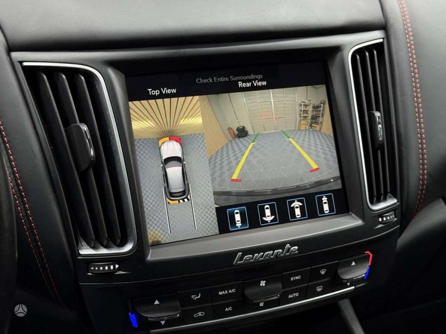 Melns Maserati Levante 2018 Marijampole, ar dzinēja tilpumu 2.98 L un nobraukumu 78 tūkst. km par 26500 €, foto 32 vietnē AUTOMOTO.COM.LV