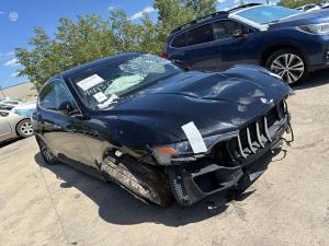 Melns Maserati Levante 2018 Viļņa, ar dzinēja tilpumu 2.98 L un nobraukumu 140 tūkst. km par 8900 €, foto 3 vietnē AUTOMOTO.COM.LV