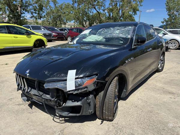 Melns Maserati Levante 2018 Viļņa, ar dzinēja tilpumu 2.98 L un nobraukumu 140 tūkst. km par 8900 €, foto 5 vietnē AUTOMOTO.COM.LV