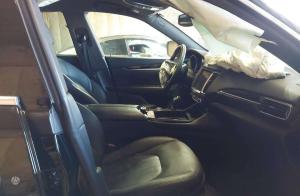 Melns Maserati Levante 2018 Viļņa, ar dzinēja tilpumu 2.98 L un nobraukumu 140 tūkst. km par 8900 €, foto 16 vietnē AUTOMOTO.COM.LV