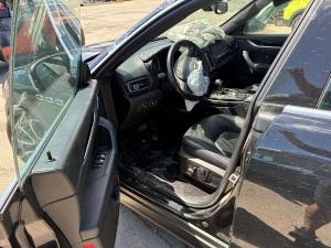 Melns Maserati Levante 2018 Viļņa, ar dzinēja tilpumu 2.98 L un nobraukumu 140 tūkst. km par 8900 €, foto 18 vietnē AUTOMOTO.COM.LV