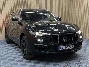 Melns Maserati Levante 2018 Marijampole, ar dzinēja tilpumu 2.98 L un nobraukumu 91 tūkst. km par 20500 €, foto  vietnē AUTOMOTO.COM.LV