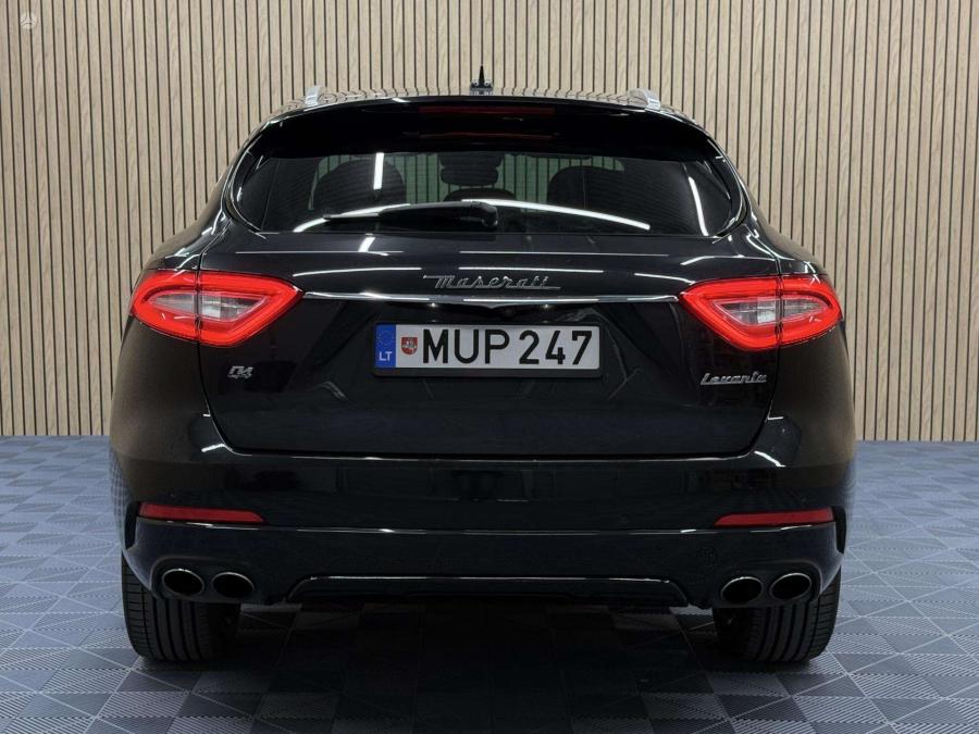 Melns Maserati Levante 2018 Marijampole, ar dzinēja tilpumu 2.98 L un nobraukumu 91 tūkst. km par 20500 €, foto 8 vietnē AUTOMOTO.COM.LV