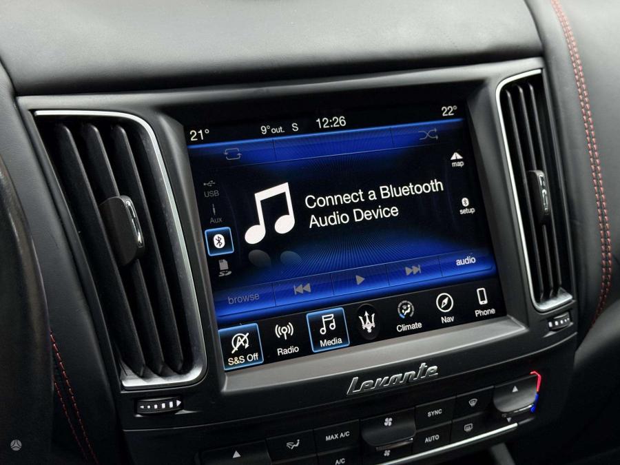 Melns Maserati Levante 2018 Marijampole, ar dzinēja tilpumu 2.98 L un nobraukumu 91 tūkst. km par 20500 €, foto 33 vietnē AUTOMOTO.COM.LV