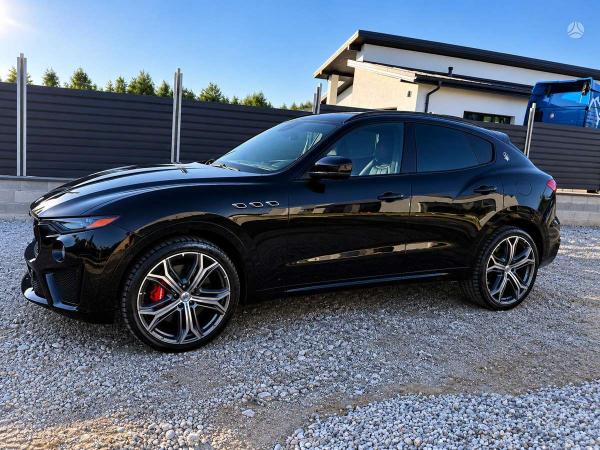 Melns Maserati Levante 2019 Viļņa, ar dzinēja tilpumu 3.80 L un nobraukumu 146 tūkst. km par 26900 €, foto 7 vietnē AUTOMOTO.COM.LV