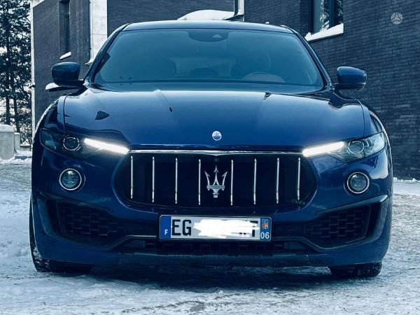 Blue Maserati Levante 2016 in Vilnius, with an engine capacity of 3.00 L and mileage of 142 thousand km for 22999 €, photo 7 on AUTOMOTO.COM.LV