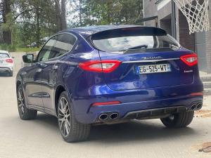 Blue Maserati Levante 2016 in Vilnius, with an engine capacity of 3.00 L and mileage of 146 thousand km for 21450 €, photo 12 on AUTOMOTO.COM.LV