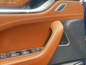 Blue Maserati Levante 2016 in Vilnius, with an engine capacity of 3.00 L and mileage of 146 thousand km for 21450 €, photo 15 on AUTOMOTO.COM.LV