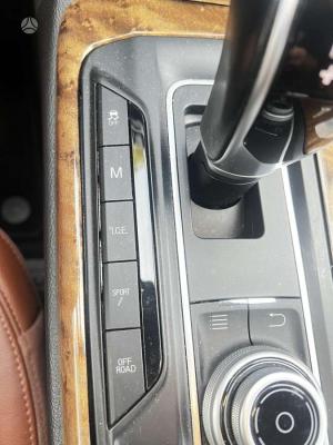 Blue Maserati Levante 2016 in Vilnius, with an engine capacity of 3.00 L and mileage of 146 thousand km for 21450 €, photo 43 on AUTOMOTO.COM.LV