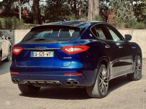 Blue Maserati Levante 2016 in Vilnius, with an engine capacity of 3.00 L and mileage of 146 thousand km for 21450 €, photo 47 on AUTOMOTO.COM.LV