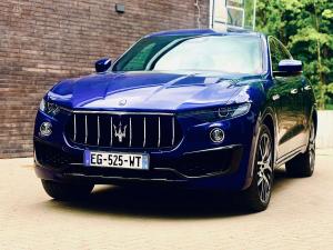 Zils Maserati Levante 2016 Viļņa, ar dzinēja tilpumu 3.00 L un nobraukumu 164 tūkst. km par 21000 €, foto  vietnē AUTOMOTO.COM.LV