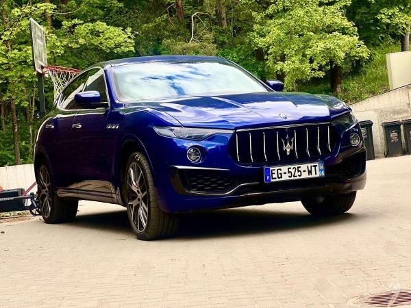 Blue Maserati Levante 2016 in Vilnius, with an engine capacity of 3.00 L and mileage of 164 thousand km for 21000 €, photo 2 on AUTOMOTO.COM.LV