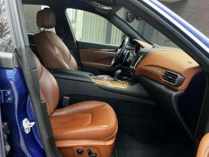 Zils Maserati Levante 2016 Viļņa, ar dzinēja tilpumu 3.00 L un nobraukumu 164 tūkst. km par 21000 €, foto 41 vietnē AUTOMOTO.COM.LV