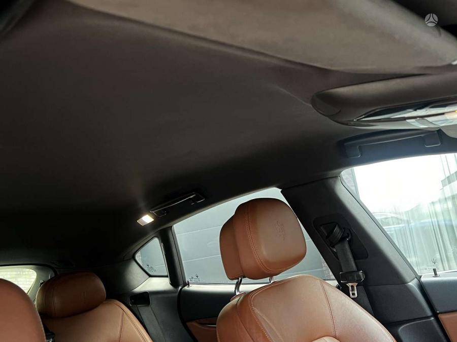 Zils Maserati Levante 2016 Viļņa, ar dzinēja tilpumu 3.00 L un nobraukumu 164 tūkst. km par 21000 €, foto 42 vietnē AUTOMOTO.COM.LV
