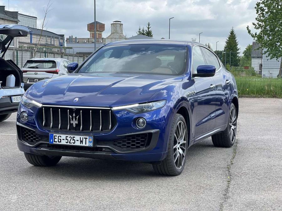Zils Maserati Levante 2016 Viļņa, ar dzinēja tilpumu 3.00 L un nobraukumu 164 tūkst. km par 21999 €, foto 4 vietnē AUTOMOTO.COM.LV