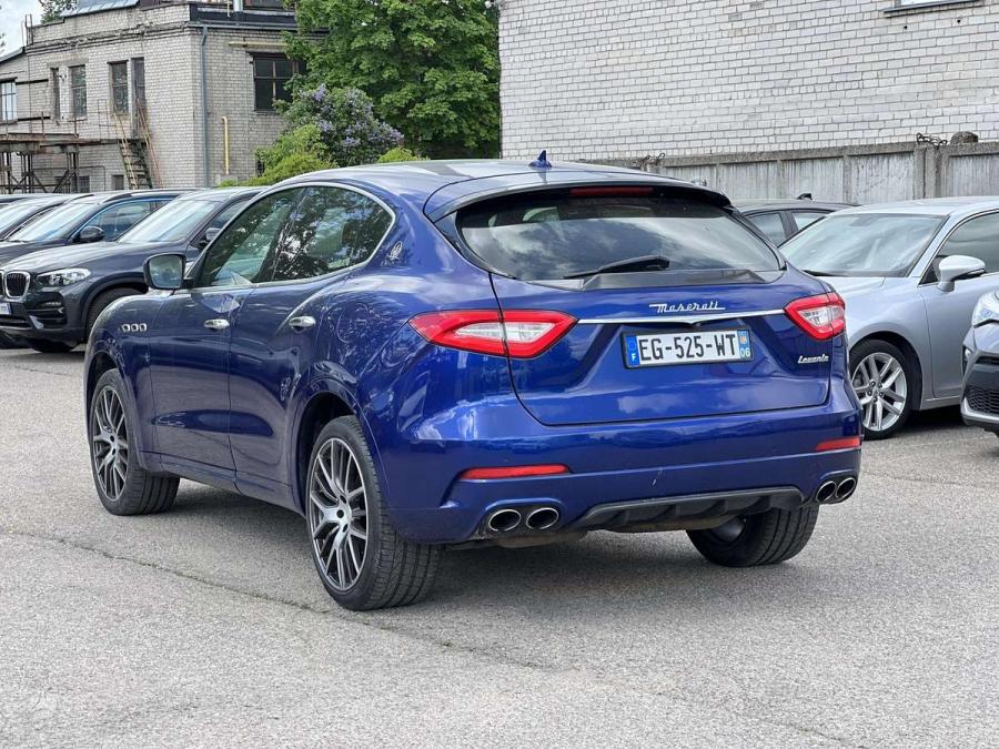 Zils Maserati Levante 2016 Viļņa, ar dzinēja tilpumu 3.00 L un nobraukumu 164 tūkst. km par 21999 €, foto 5 vietnē AUTOMOTO.COM.LV