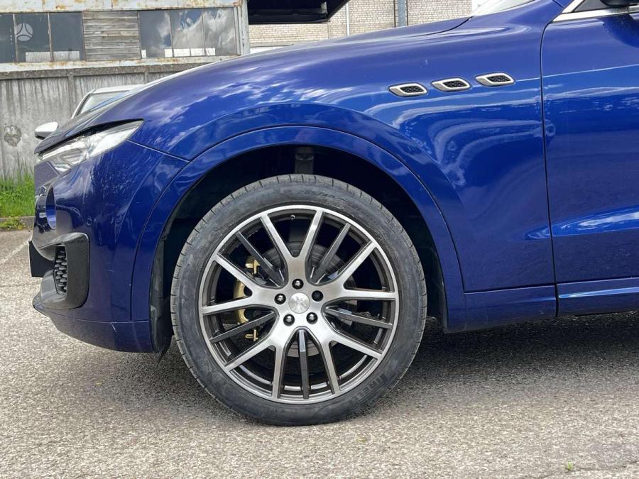 Zils Maserati Levante 2016 Viļņa, ar dzinēja tilpumu 3.00 L un nobraukumu 164 tūkst. km par 21999 €, foto 17 vietnē AUTOMOTO.COM.LV