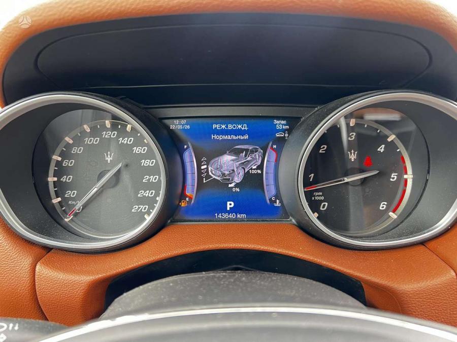 Zils Maserati Levante 2016 Viļņa, ar dzinēja tilpumu 3.00 L un nobraukumu 164 tūkst. km par 21999 €, foto 25 vietnē AUTOMOTO.COM.LV
