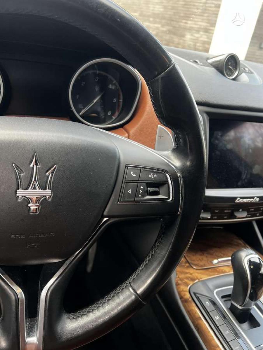 Zils Maserati Levante 2016 Viļņa, ar dzinēja tilpumu 3.00 L un nobraukumu 164 tūkst. km par 21999 €, foto 31 vietnē AUTOMOTO.COM.LV