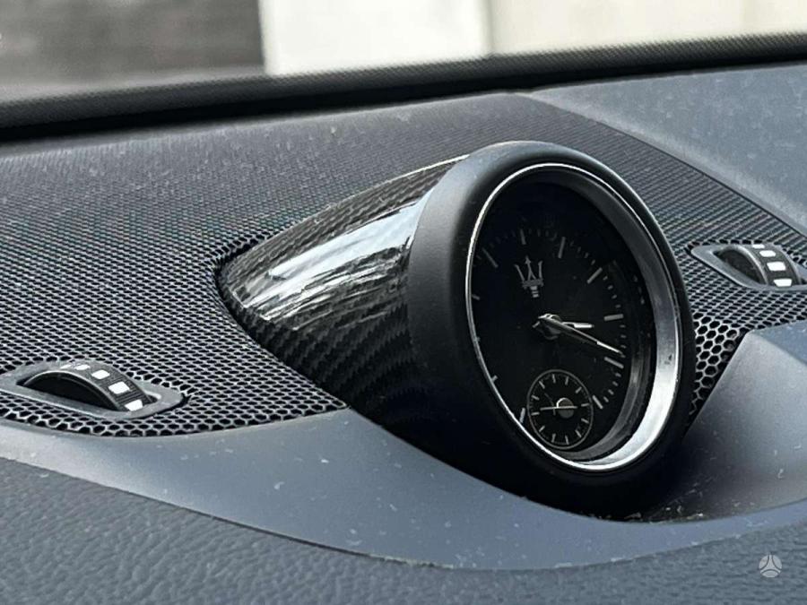 Zils Maserati Levante 2016 Viļņa, ar dzinēja tilpumu 3.00 L un nobraukumu 164 tūkst. km par 21999 €, foto 34 vietnē AUTOMOTO.COM.LV