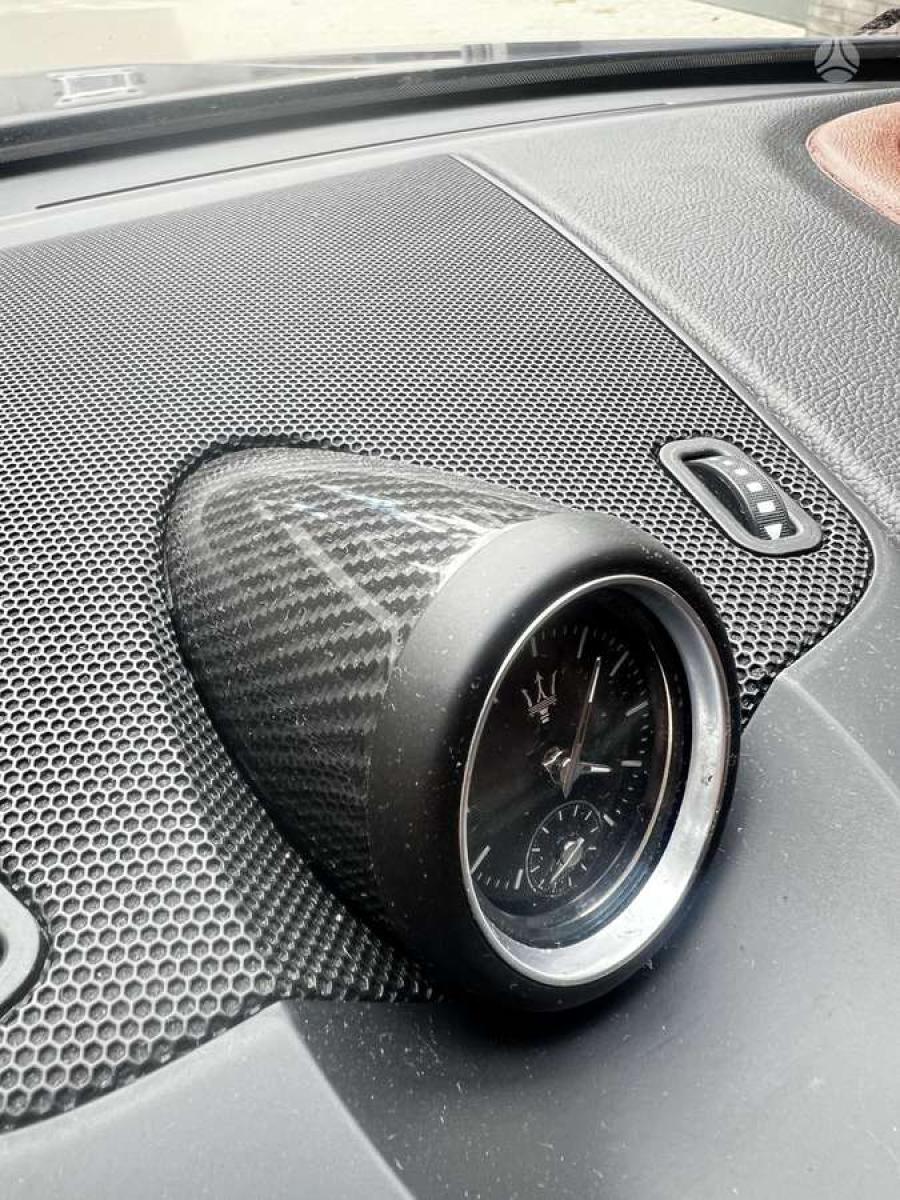 Zils Maserati Levante 2016 Viļņa, ar dzinēja tilpumu 3.00 L un nobraukumu 164 tūkst. km par 21999 €, foto 46 vietnē AUTOMOTO.COM.LV