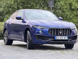 Blue Maserati Levante 2016 in Vilnius, with an engine capacity of 3.00 L and mileage of 142 thousand km for 22990 €, photo 3 on AUTOMOTO.COM.LV
